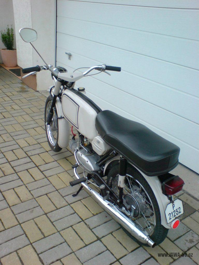 Monografie: Jawa 23A Mustang (1971) – Jawa 50 Pionýr